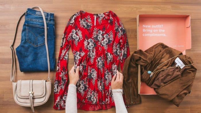 32 Best Women's Clothing Subscription Boxes To Try This Month (2021)